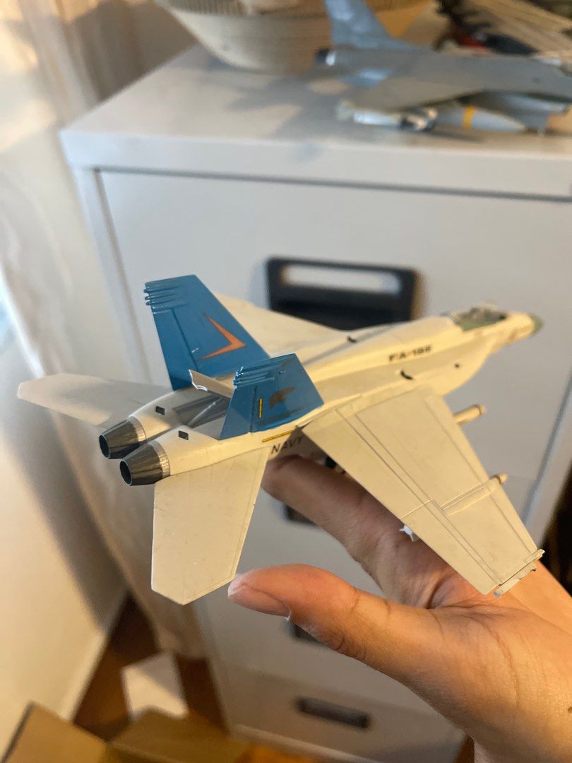 F/A-18E Super Hornet Model Airplane, Hobbies & Toys, Toys & Games on ...