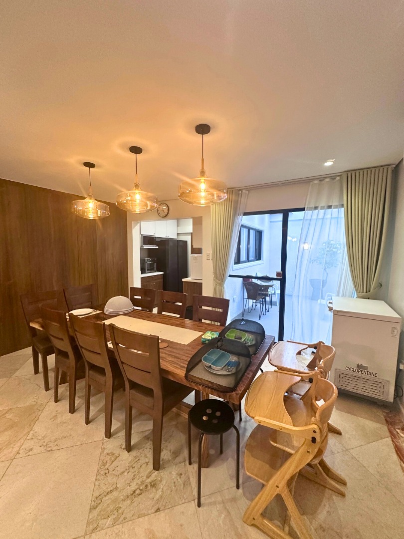 For Sale: Newly Renovated Single-Attached 3-Storey House and Lot in ...