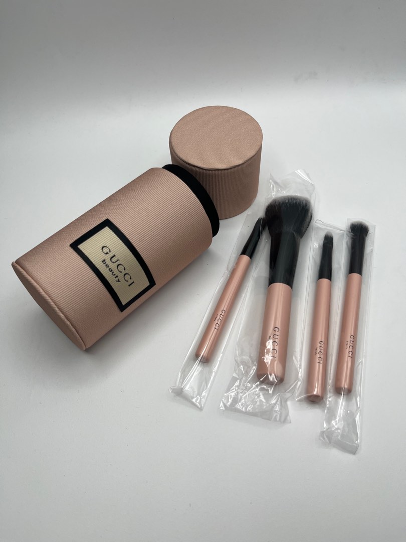 Gucci GWP Brush Set with Case, Beauty & Personal Care, Face, Makeup on ...