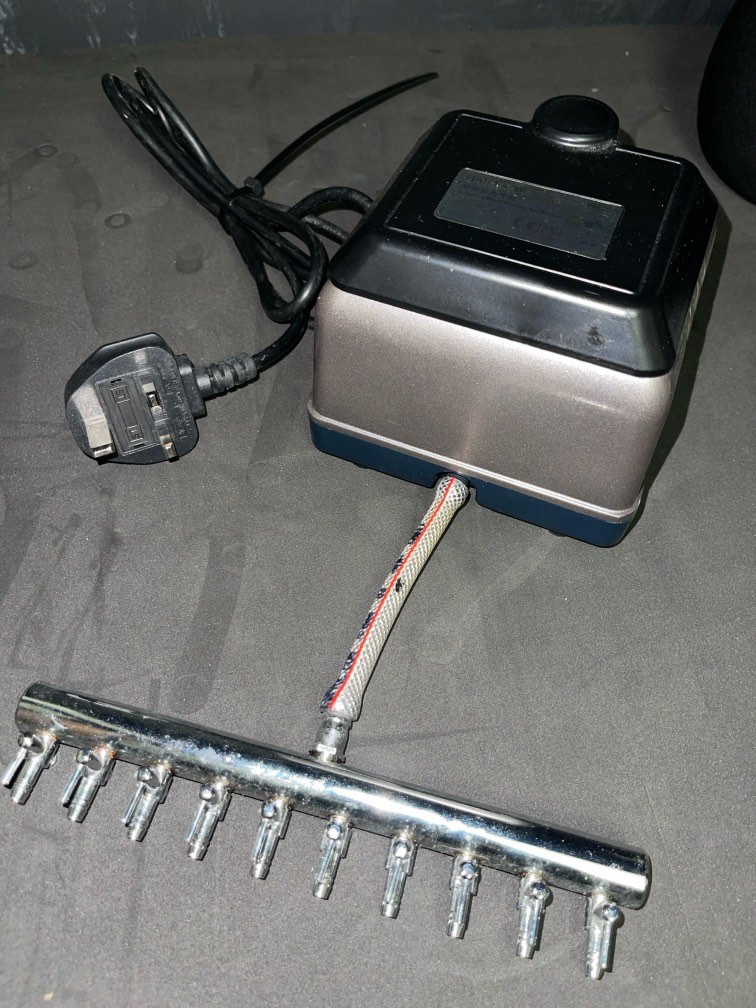 Hailea VP-10 Air Pump + 10 Way Air Splitter , Pet Supplies, Homes ...