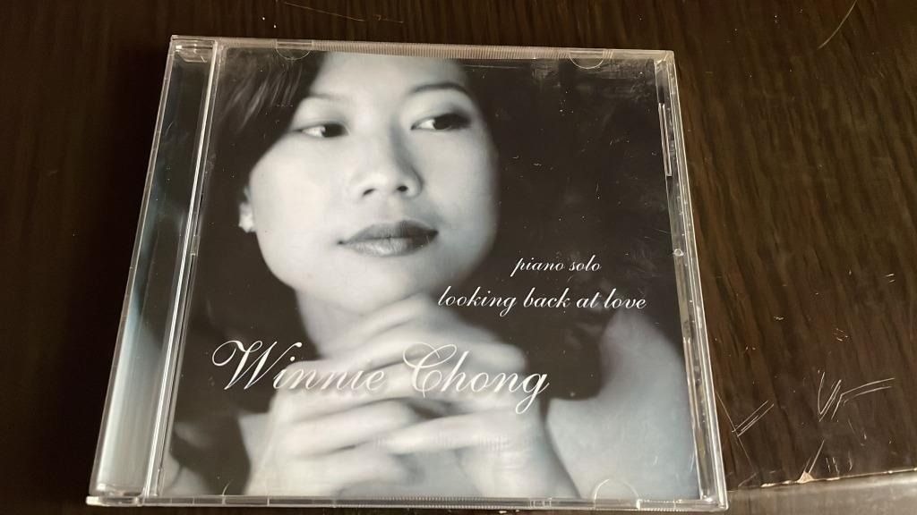 looking back at love 1998年 Winnie Chong CD, 興趣及遊戲, 音樂、樂器 & 配件, 音樂與媒體 ...