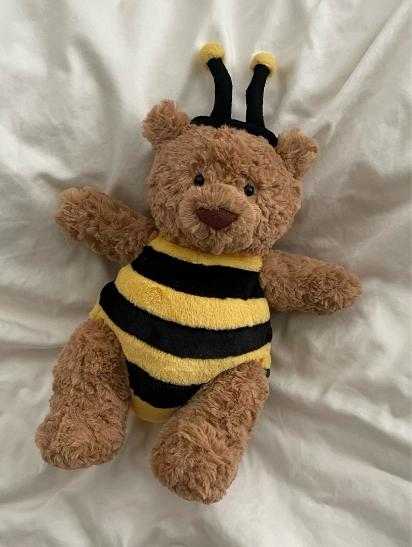 [po] Bartholomew Bear Bee Jellycat, Hobbies & Toys, Toys & Games on ...