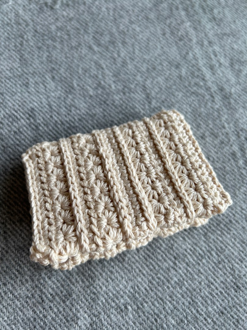 Sandstone Ridge Card Holder, Hobbies & Toys, Stationery & Craft ...