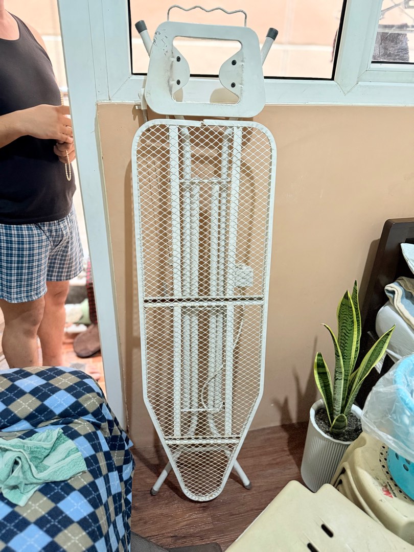 White Metal Ironing Board with Iron Rest and Extension, TV & Home ...