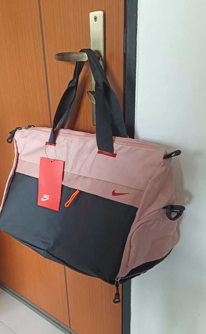 ⭐ ! STAR BUY 🔥 ⭐ BN NIKE 2 WAY SLING DUFFEL BAG! 35 liters, Women's ...