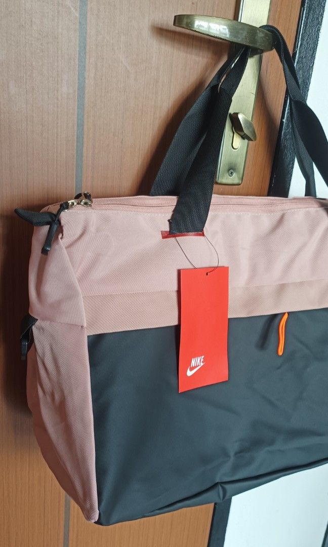 ⭐ ! STAR BUY 🔥 ⭐ BN NIKE 2 WAY SLING DUFFEL BAG! 35 liters, Women's ...