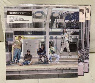 現貨 CORTIS 出道專 Color Outside The Lines Vinyl 黑膠, 興趣及遊戲, 音樂、樂器 & 配件, 音樂與 ...