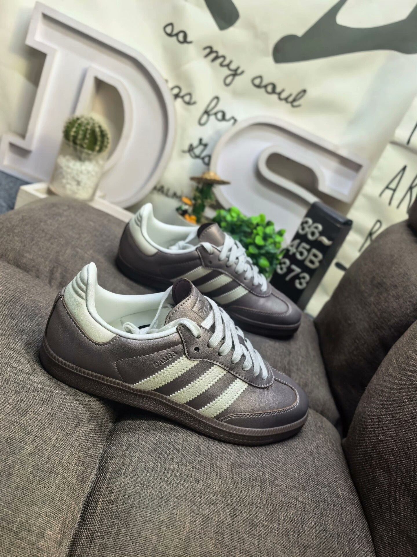 Adidas SAMBA German training shoes, metallic silver color, Women's ...