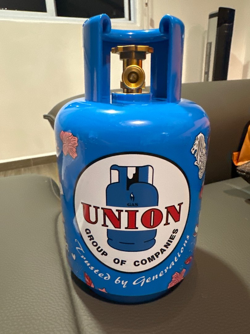 BNIP Union Gas Limited Edition SG60 Piggy Bank Coin Box, Hobbies & Toys ...