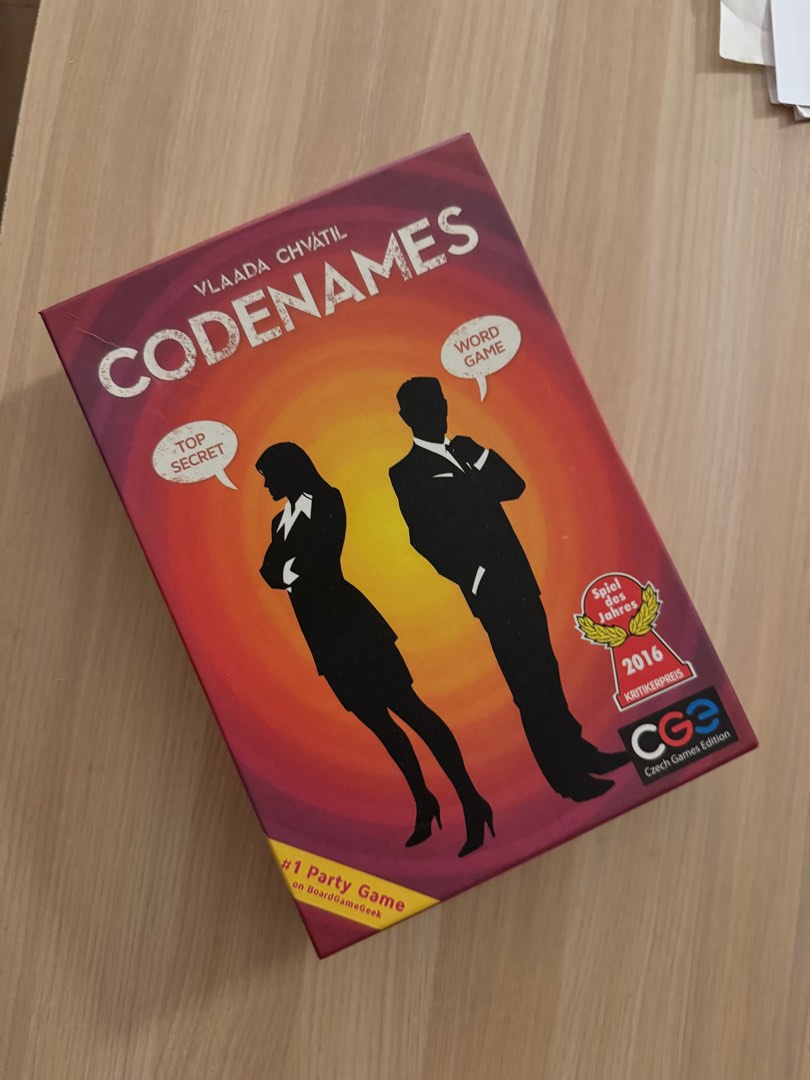 Codenames board game, Hobbies & Toys, Toys & Games on Carousell