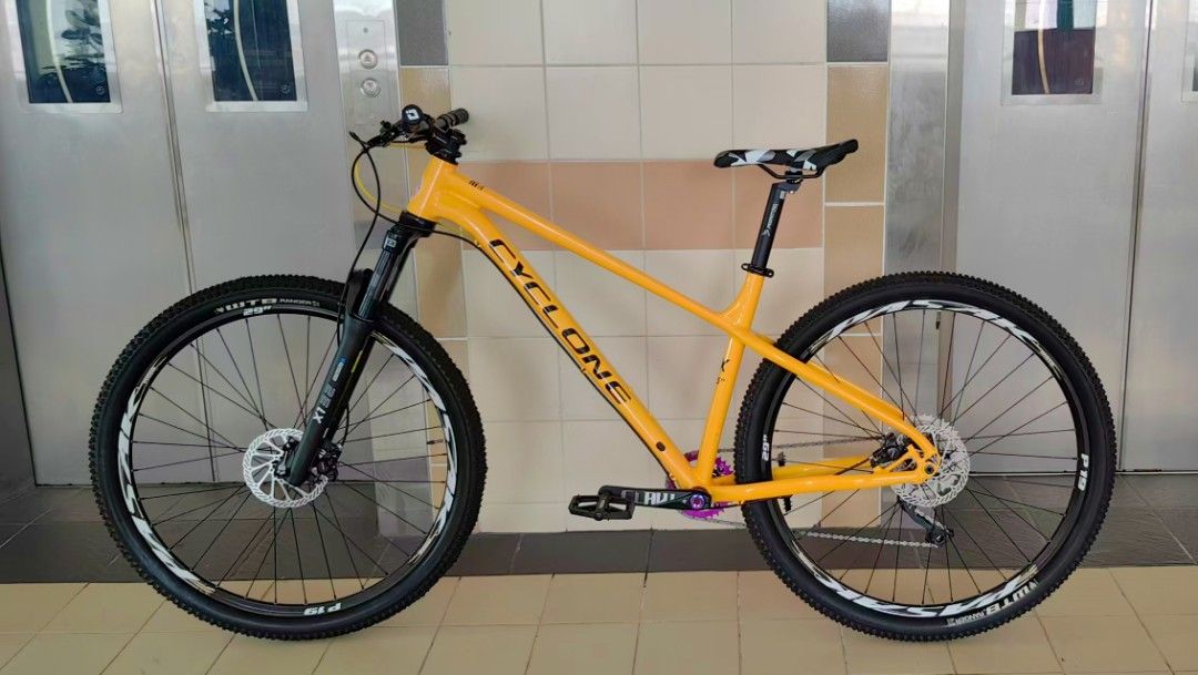 Cyclone MTB 29 inchs, shimano deore group set 1x10 drivetrain with ...