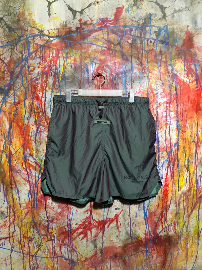 FEAR OF GOD ESSENTIALS REFLECTORIZED VOLLEY SHORT, Men's Fashion ...