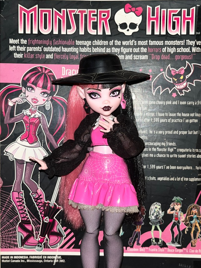 Monster High Draculaura Core Refresh G3 Doll, Hobbies & Toys, Toys ...