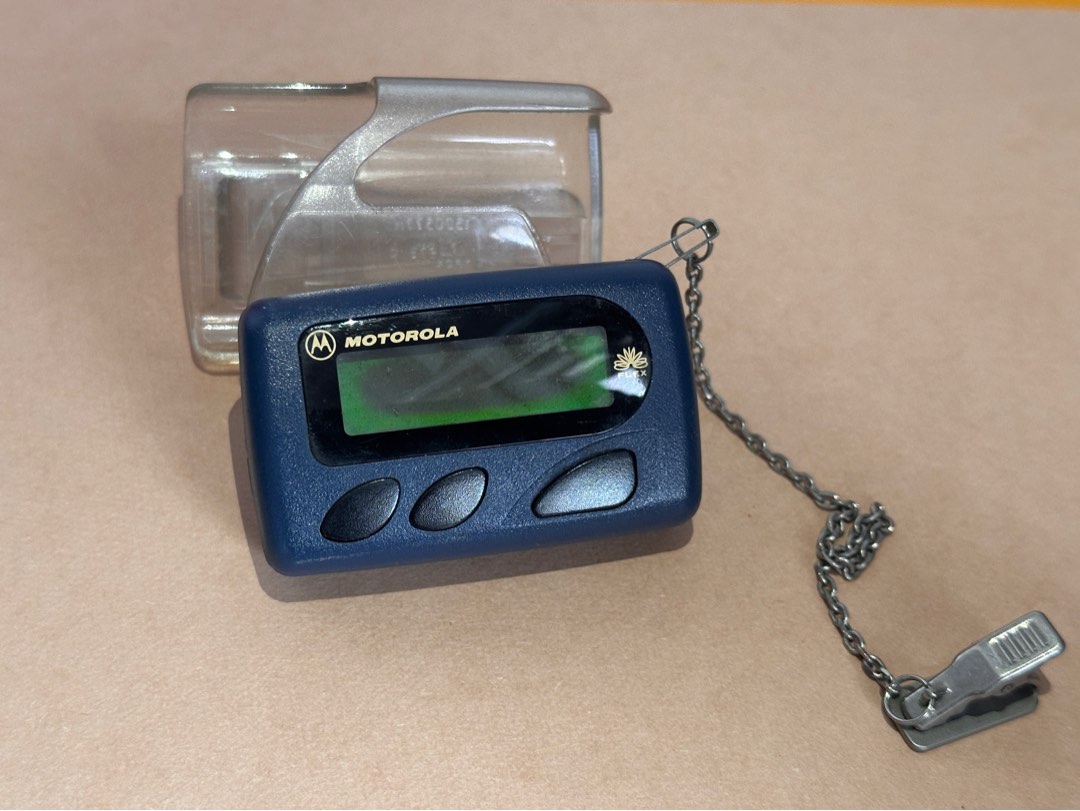 Motorola Pager with Case and Chain, Hobbies & Toys, Memorabilia ...