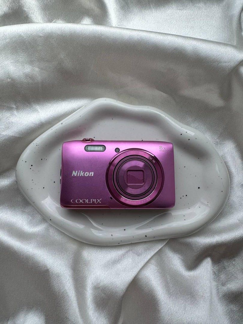 Nikon s3600 pink digicam coolpix, Photography, Cameras on Carousell