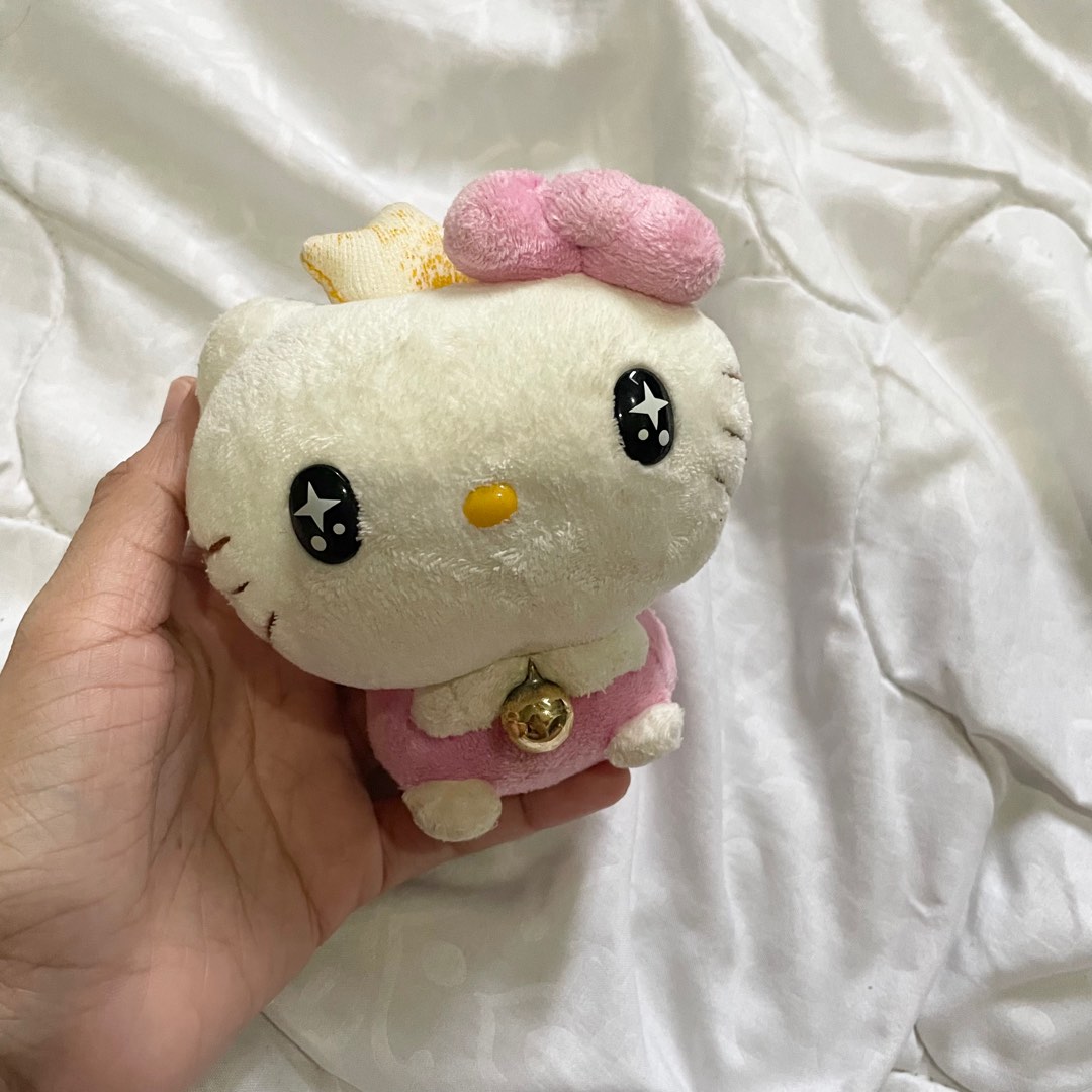 Sanrio Hello Kitty Vibrating pull up, Hobbies & Toys, Toys & Games on ...