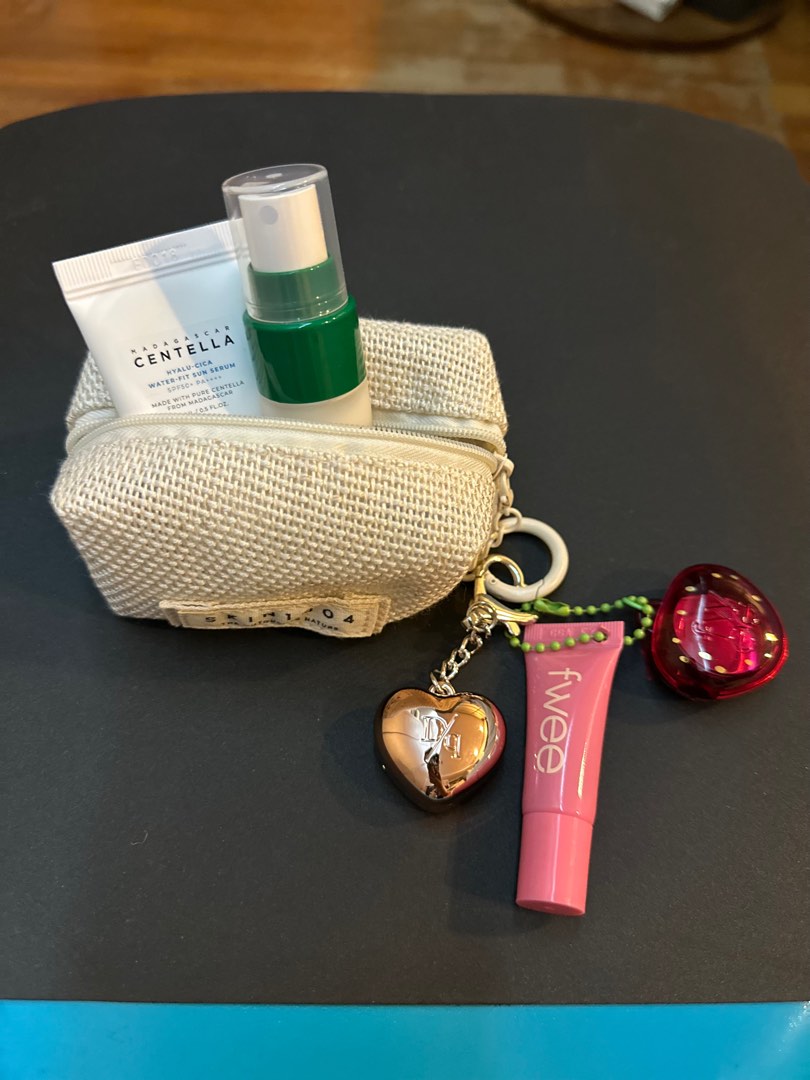 Set of 6 pcs -mini pouch with repair cica cream mist ,centella sun ...