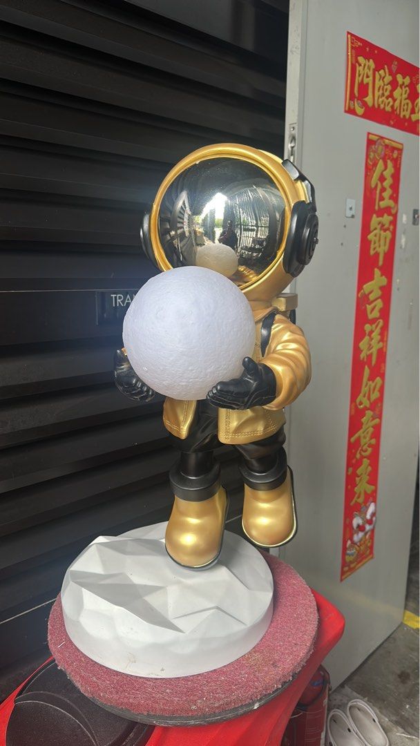 Spaceman, Hobbies & Toys, Toys & Games on Carousell