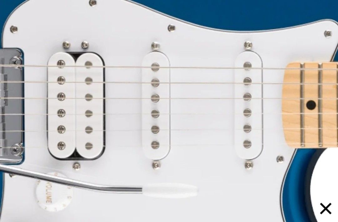 Squier strat ssh pickguard assemby, Hobbies & Toys, Musical Instruments ...