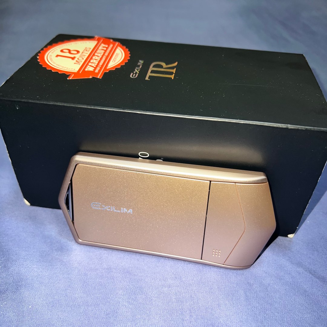 Casio EXILIM TR70 Digicam - Gold, Photography, Cameras on Carousell