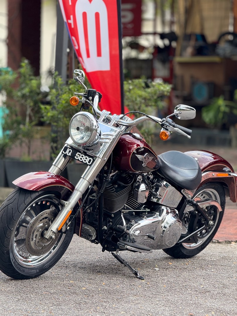 Harley-Davidson Fat Boy Motorcycle, Motorbikes on Carousell