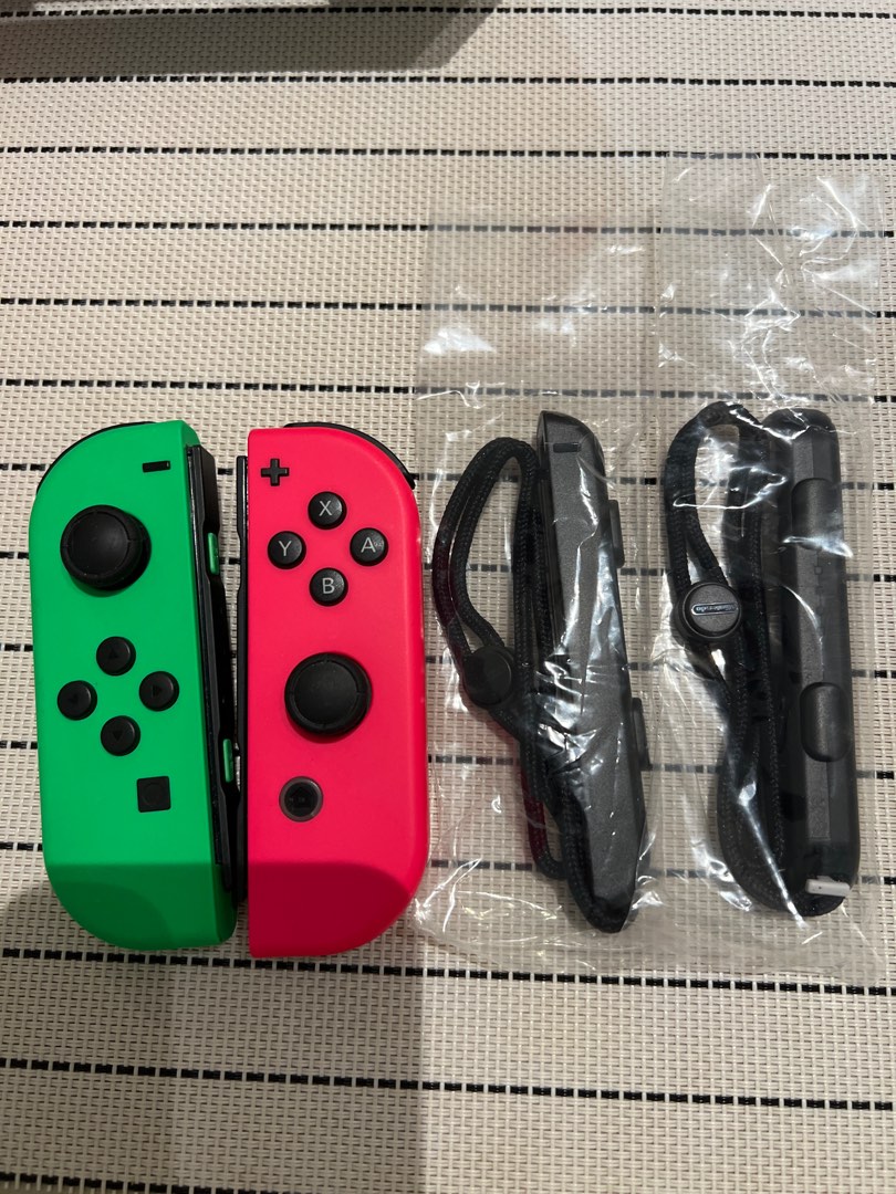 Nintendo Switch Joy-Con (Green/Red), Video Gaming, Video Game Consoles ...