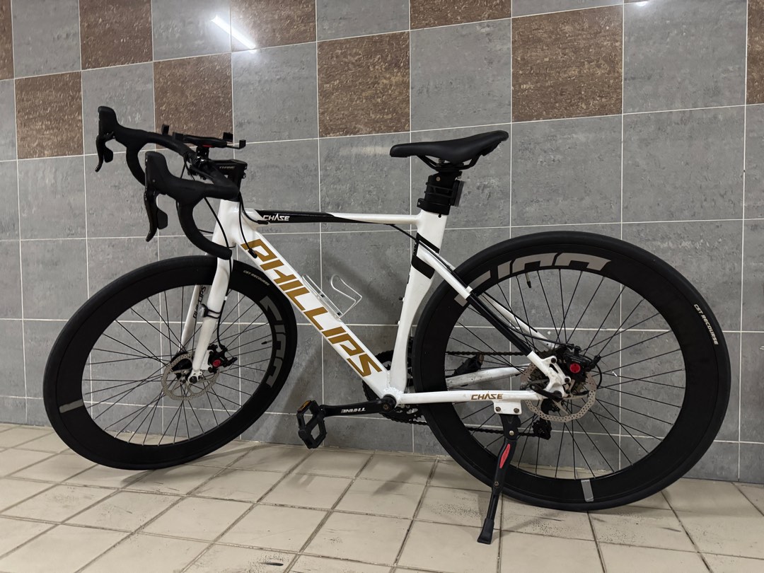 Phillips Chase Road Bike - Disc Brakes, Sports Equipment, Bicycles ...