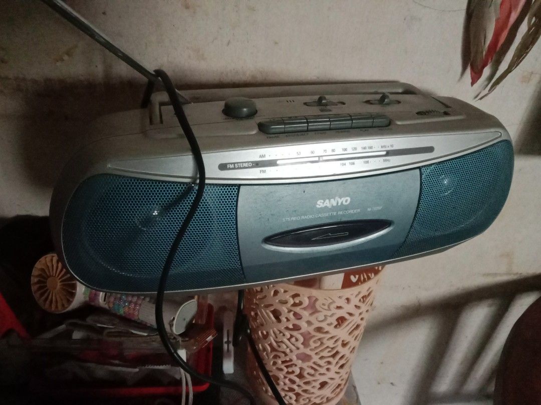 Sanyo Radio Cassette Player, Audio, Portable Music Players on Carousell