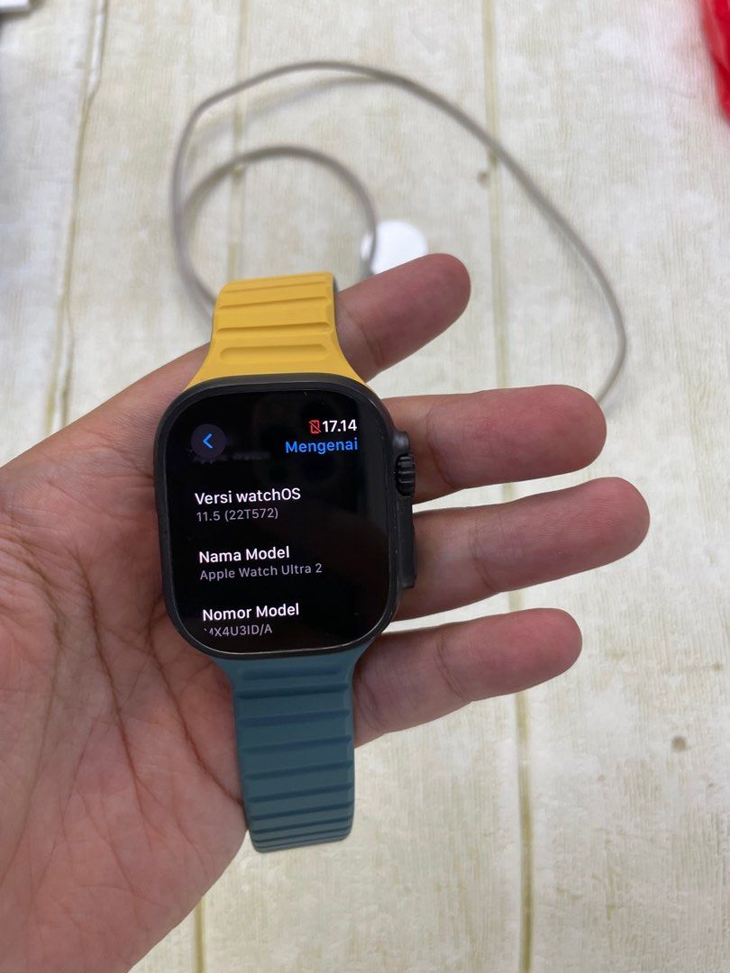 Apple watch Ultra 2 Black titanium original bekas garansi resmi, Fesyen ...