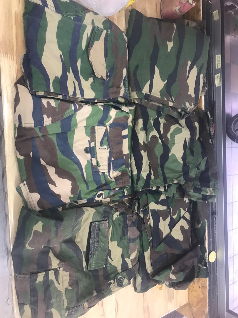 Celoreng harimau askar, Men's Fashion, Activewear on Carousell