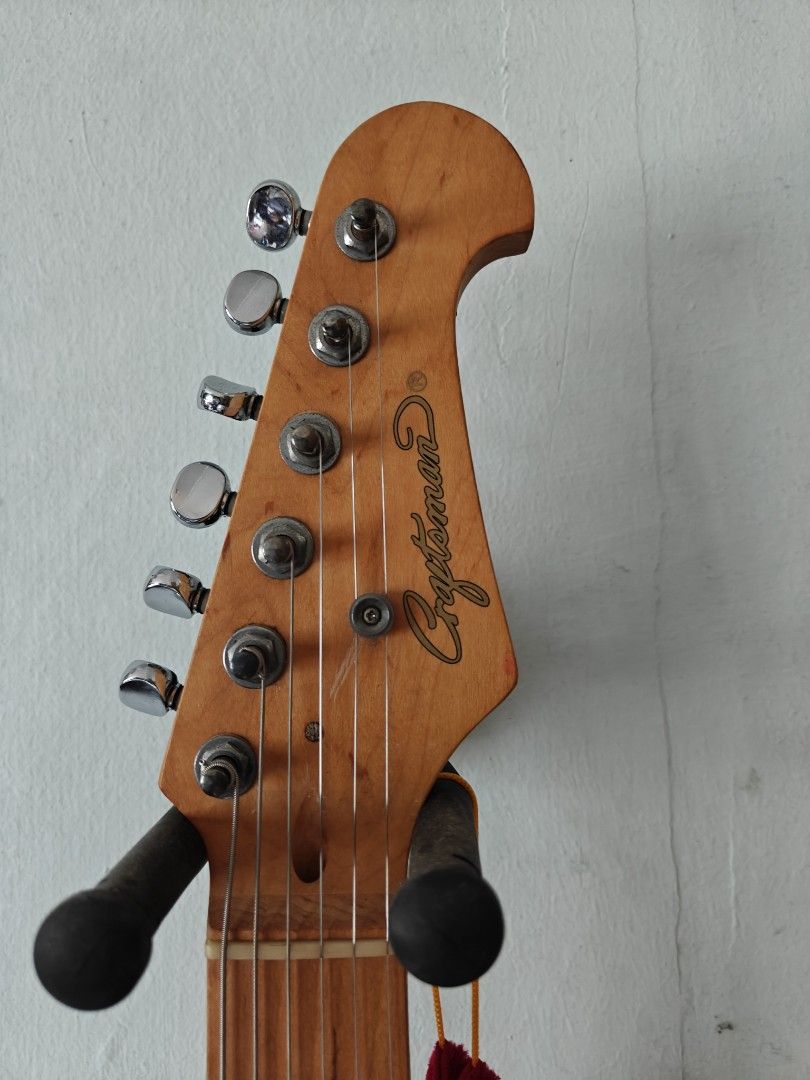 Craftsman Electric Guitar ST120 -Honey Sunburst Finish, Hobbies & Toys ...
