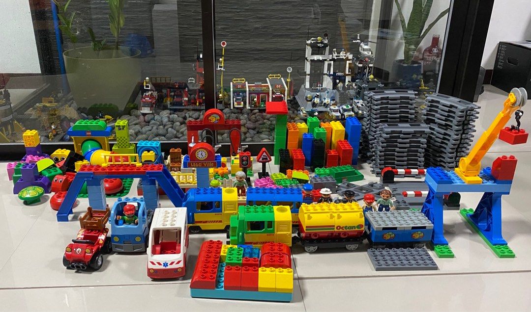 Lego Duplo Train Set 5608,5609 etc, Hobbies & Toys, Toys & Games on ...