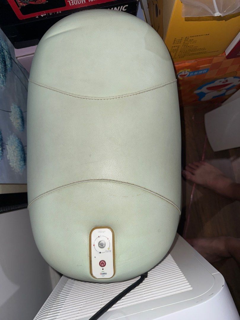 Osim urobic Zero Gravity Massage Chair, Furniture & Home Living ...