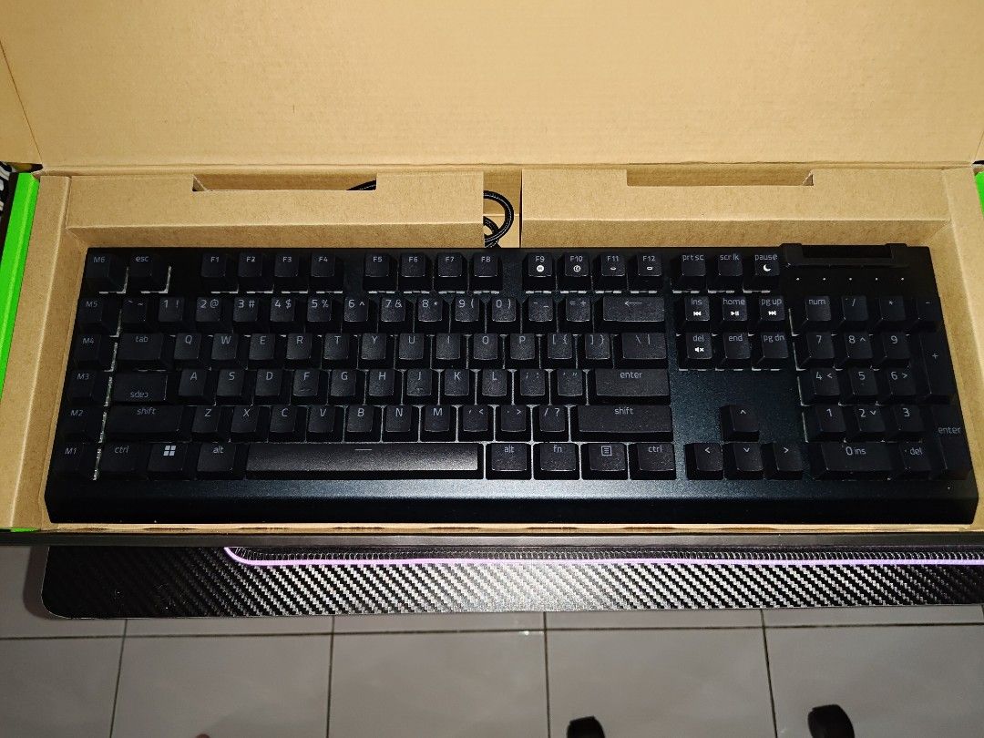 Razer Basilisk V3 Gaming Mouse and blackwidow x4 Keyboard, Computers ...