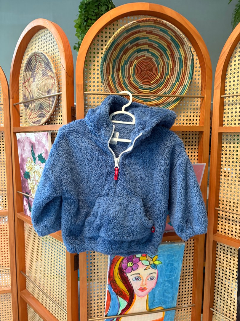 Cheaper than Uniqlo! Royal blue Fleece light-weighted kids pullover ...