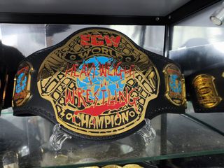 Wwe commemorative world heavyweight championship title belt network ...