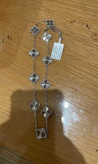 Van cleef necklace (pre-order ), Women's Fashion, Jewelry & Organizers ...