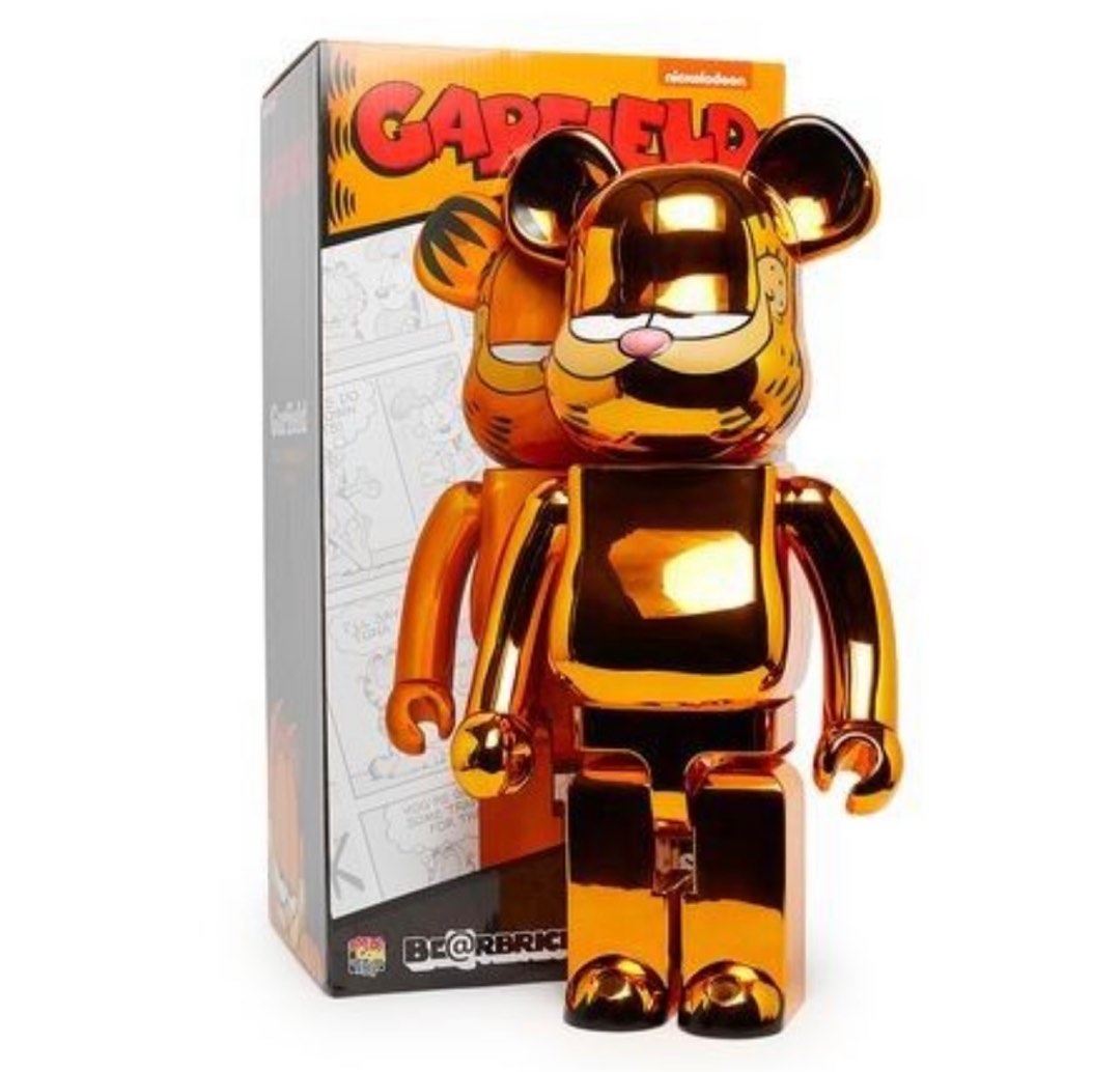 BE@RBRICK Garfield Gold Chrome Figure- 1000%, Hobbies & Toys, Toys ...