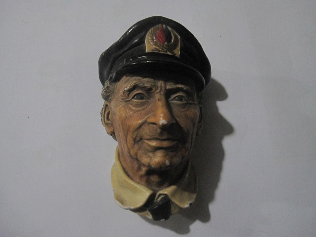 Bosson's 6" chalk-ware Head Sea Captain Norman Rockwell 1972 Congleton ...