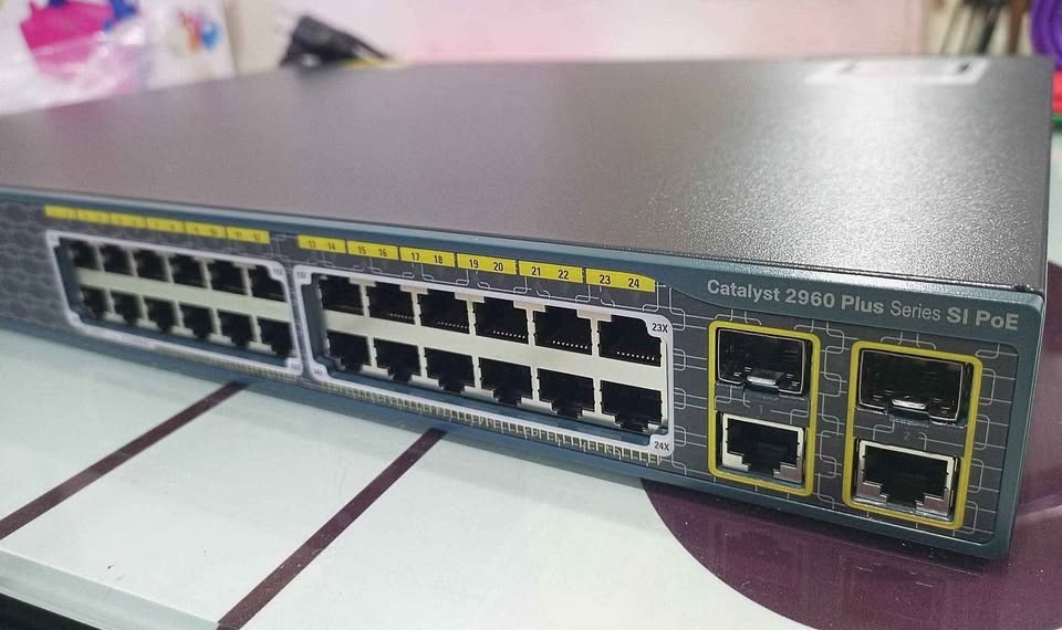CISCO CATALYST 2960 series SI PoE - 24 ports GIGABIT, Computers & Tech, Parts & Accessories ...