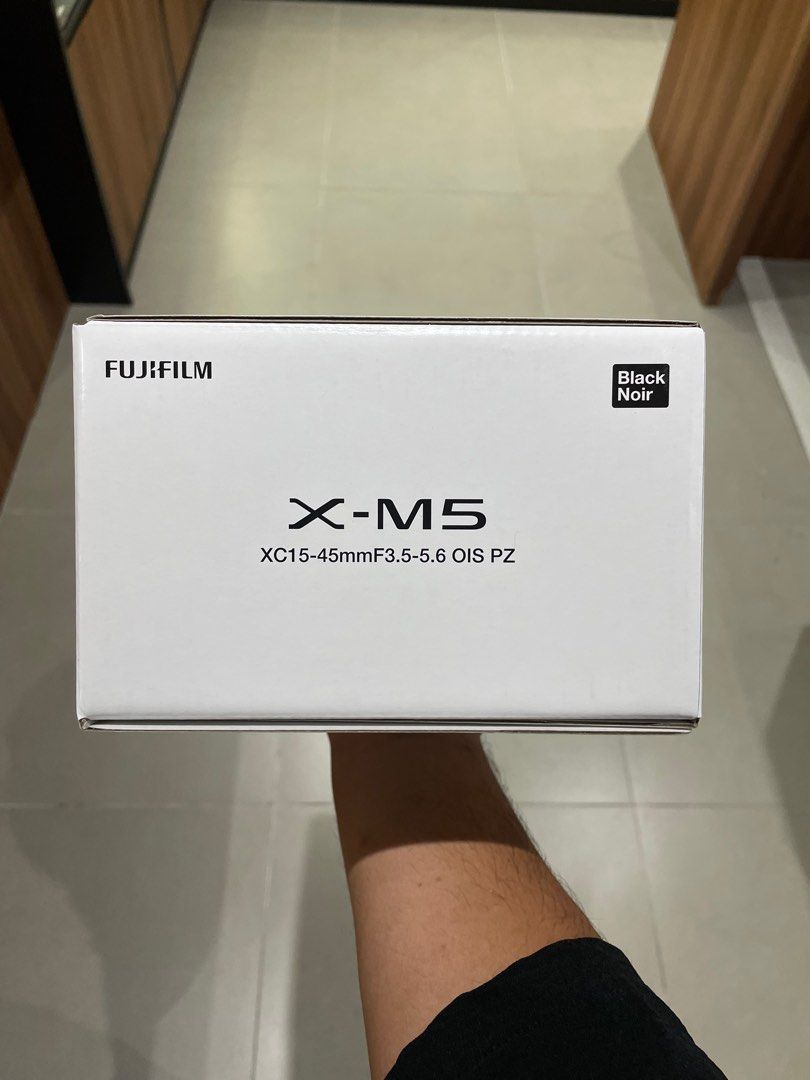 FUJIFILM X-M5 / XM5 + XC15-45mm F3.5-5.6 OIS PZ, Photography, Cameras on Carousell