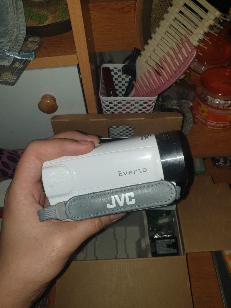 JVC Everio Hi-Vision Memory Movie Camcorder, Photography, Video Cameras ...