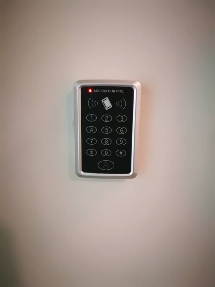 KHIDMAT SISTEM LOCK BERMAGNETIK l magnetic lock system l, Furniture ...