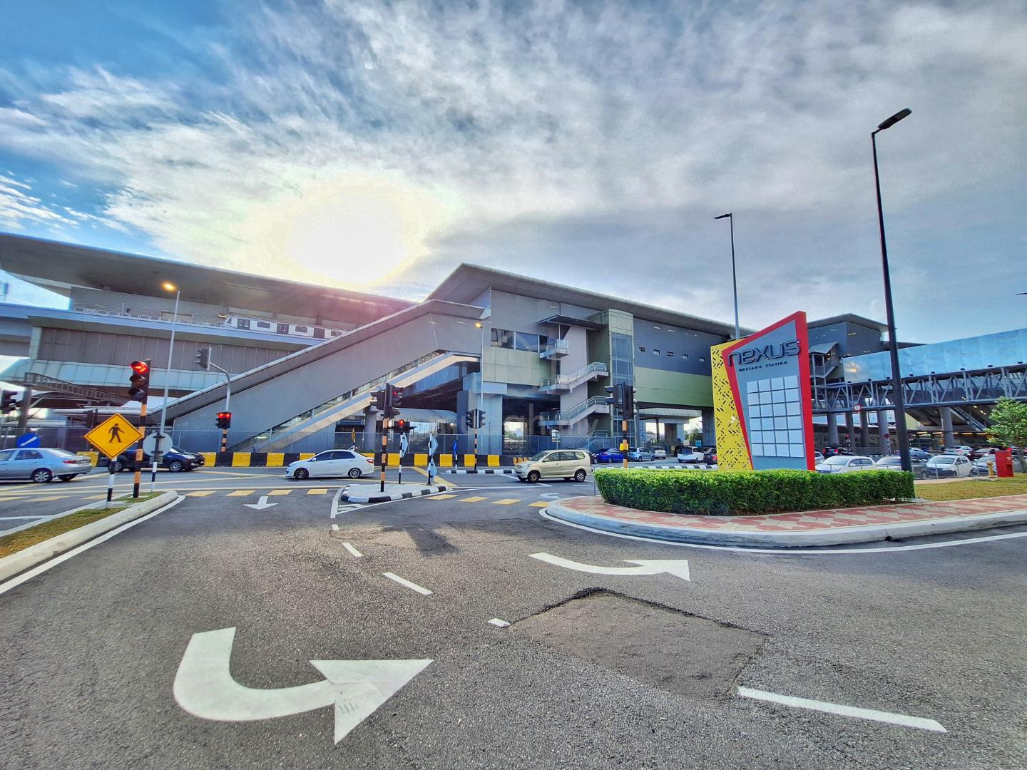 Nexus KTM MRT Kajang Line New Era Metro Point UKM Nottingham IOI City ...