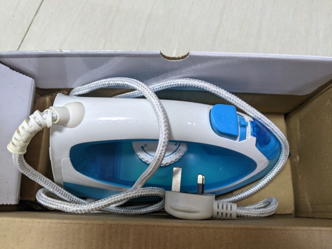 Panasonic NI-P300T (Blue) Steam Iron, TV & Home Appliances, Irons ...