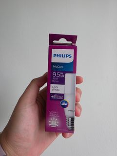 Philips LED Cool White Bulbs, Furniture & Home Living, Lighting & Fans ...
