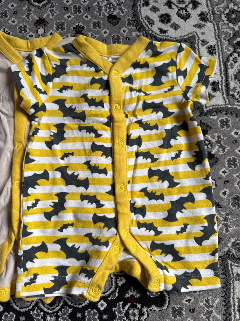 Primark Batman Rompers 3/6M, Babies & Kids, Babies & Kids Fashion on ...