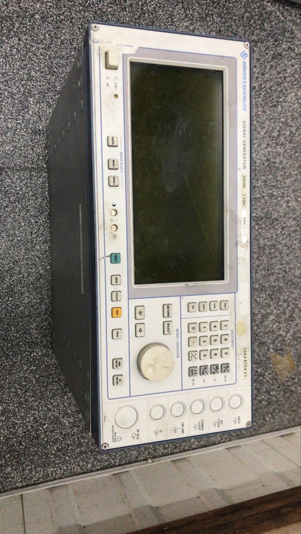 Rohde & Schwarz SMIQ 03 Signal Generator 1084.8004.03, Mobile Phones ...