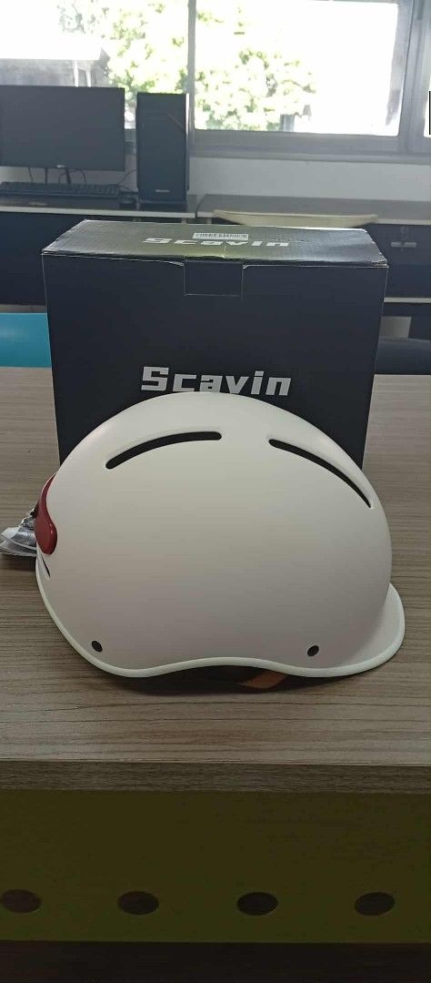 Scavin Bike Helmet, Sports Equipment, Bicycles & Parts, Bicycles on Carousell