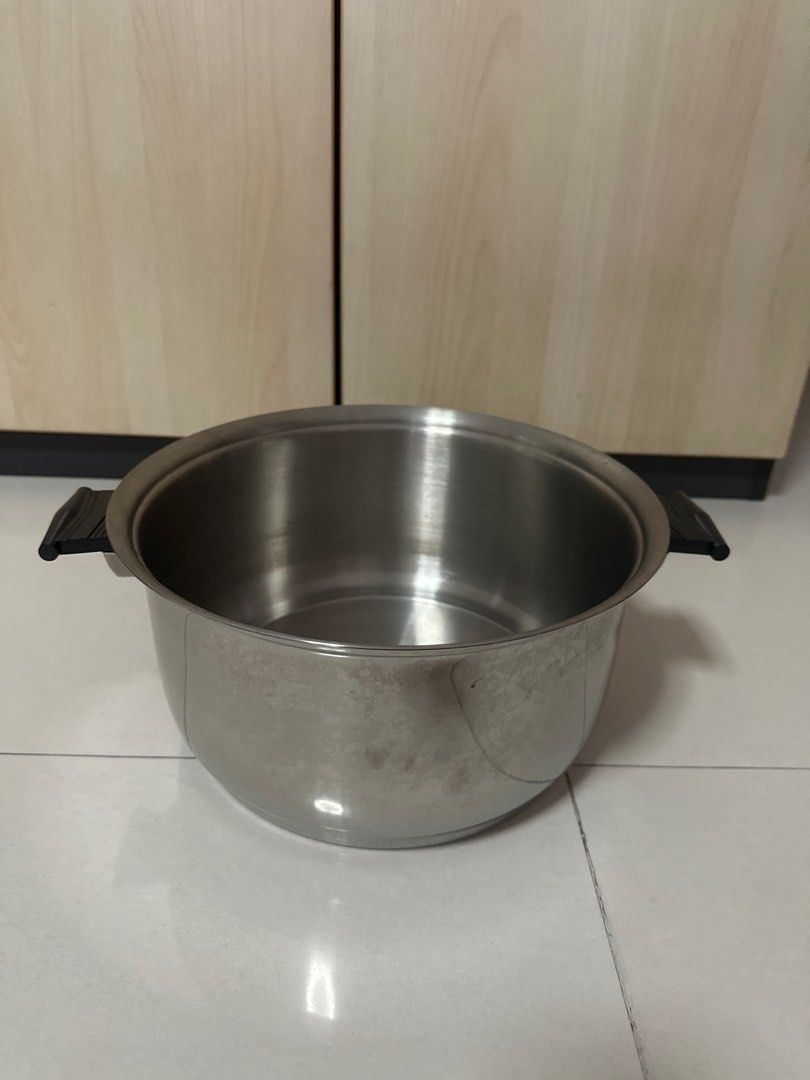 Stainless Steel Pot with Glass Lid, Furniture & Home Living ...